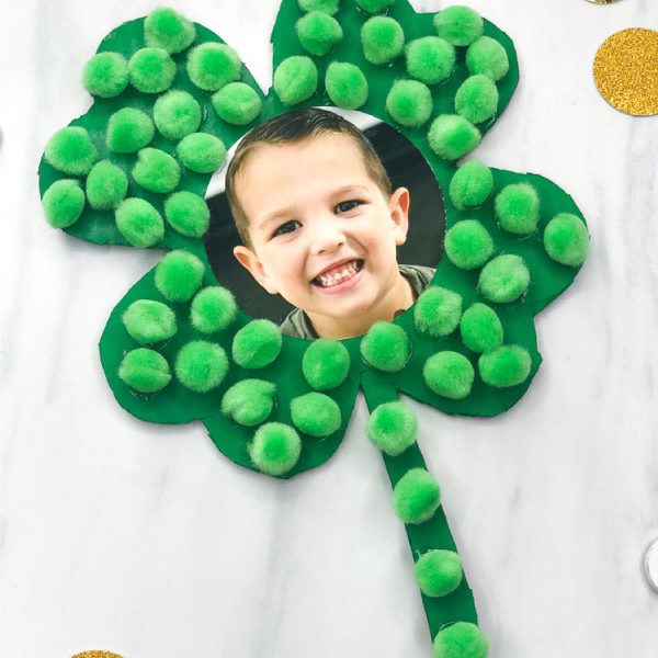 St Patrick's Day Shamrock Craft For Kids [Free Template]
