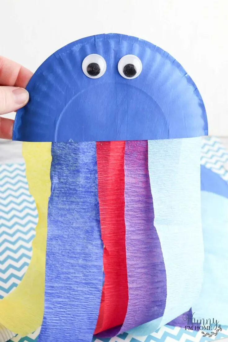 18 Mesmerizing Jellyfish Craft Ideas For Kids