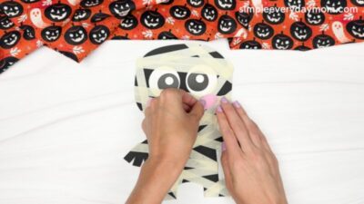 Fun Halloween Mummy Craft (Free Printable Template)