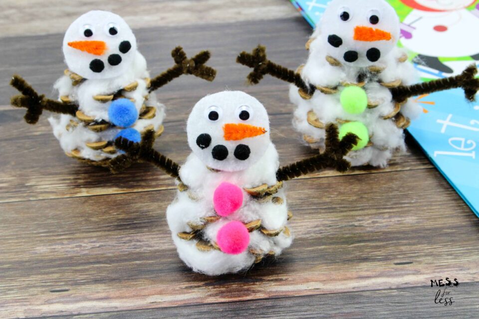25+ Cute and Easy Snowman Crafts For Kids To Try