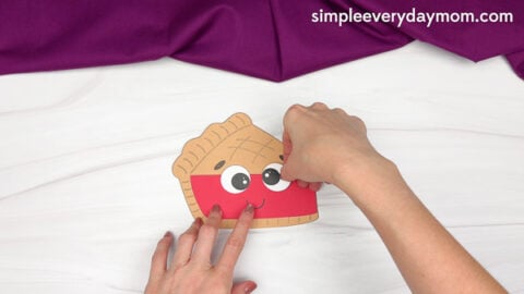 Easy Apple Pie Craft For Kids [Free PDF Template]